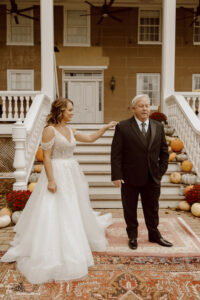 CHESTERTOWN, MD FALL WEDDING AT PINEY GROVE EVENTS | CASSIE & CALVIN | karliewhittphotography.com